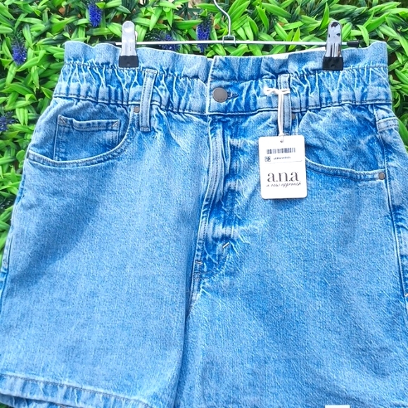 a.n.a | Shorts | Ana Highrise Midi Shorts | Poshmark